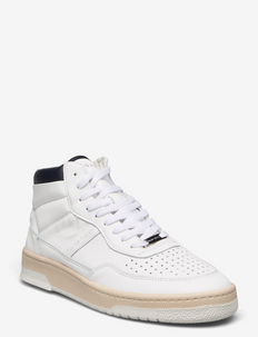 New arrivals | Trendy collections at Boozt.com