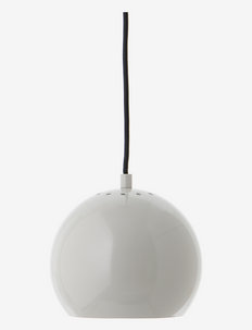 Køb stilfuld belysning til hele hjemmet online på Boozt.com