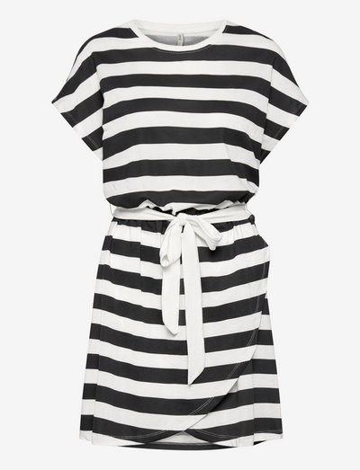 Only - Köp massa klänningar & jeans online idag | Boozt.com