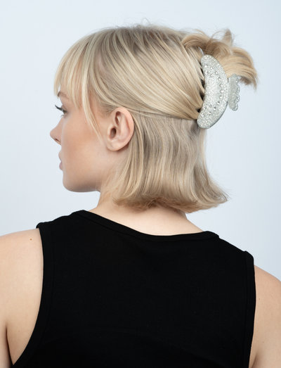 SUI AVA Helen Snake Middle - Hair claws - Boozt.com